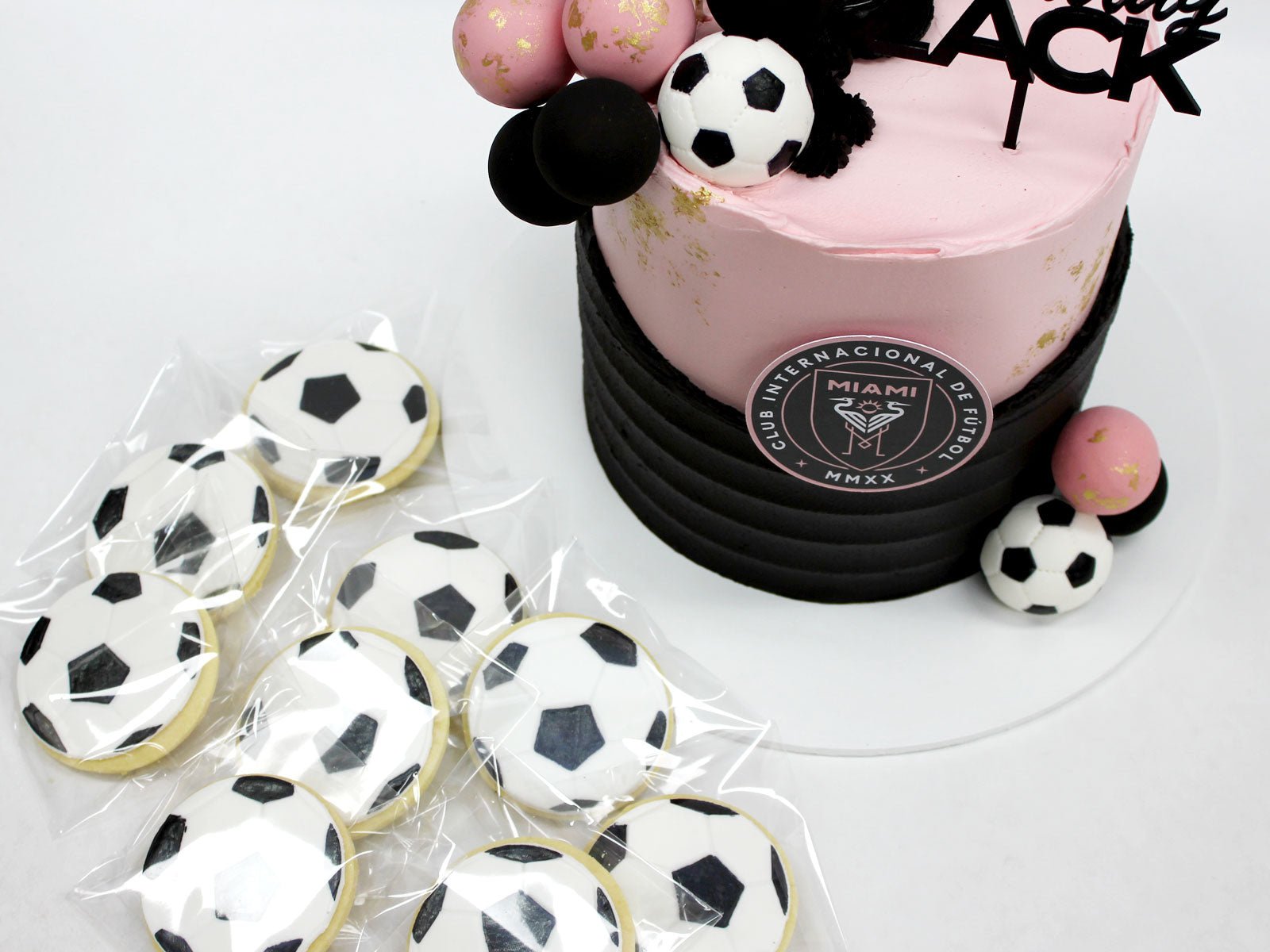 Messi Inter Miami Character Cake – The Cake People