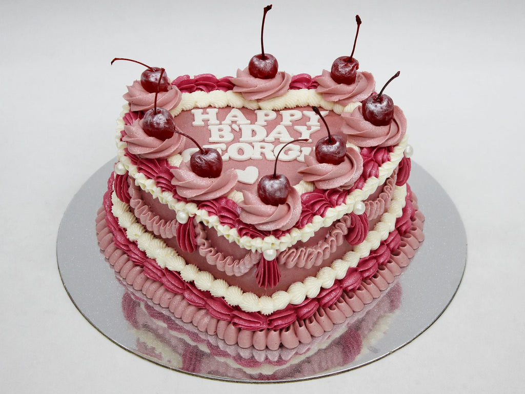 Vintage Cake – Round or Heart-Shape – The Cake People